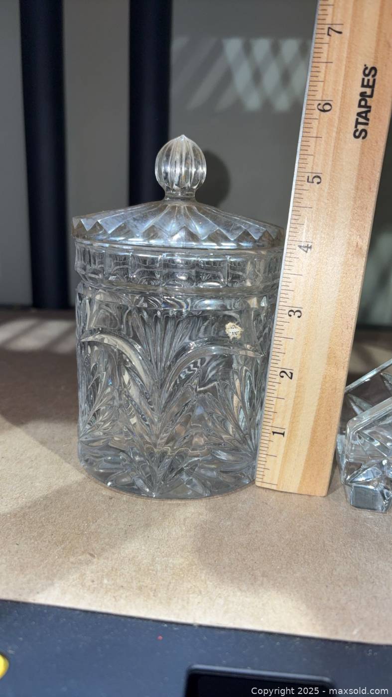 Mixed clear crystal and glass tableware lot | Maxsold