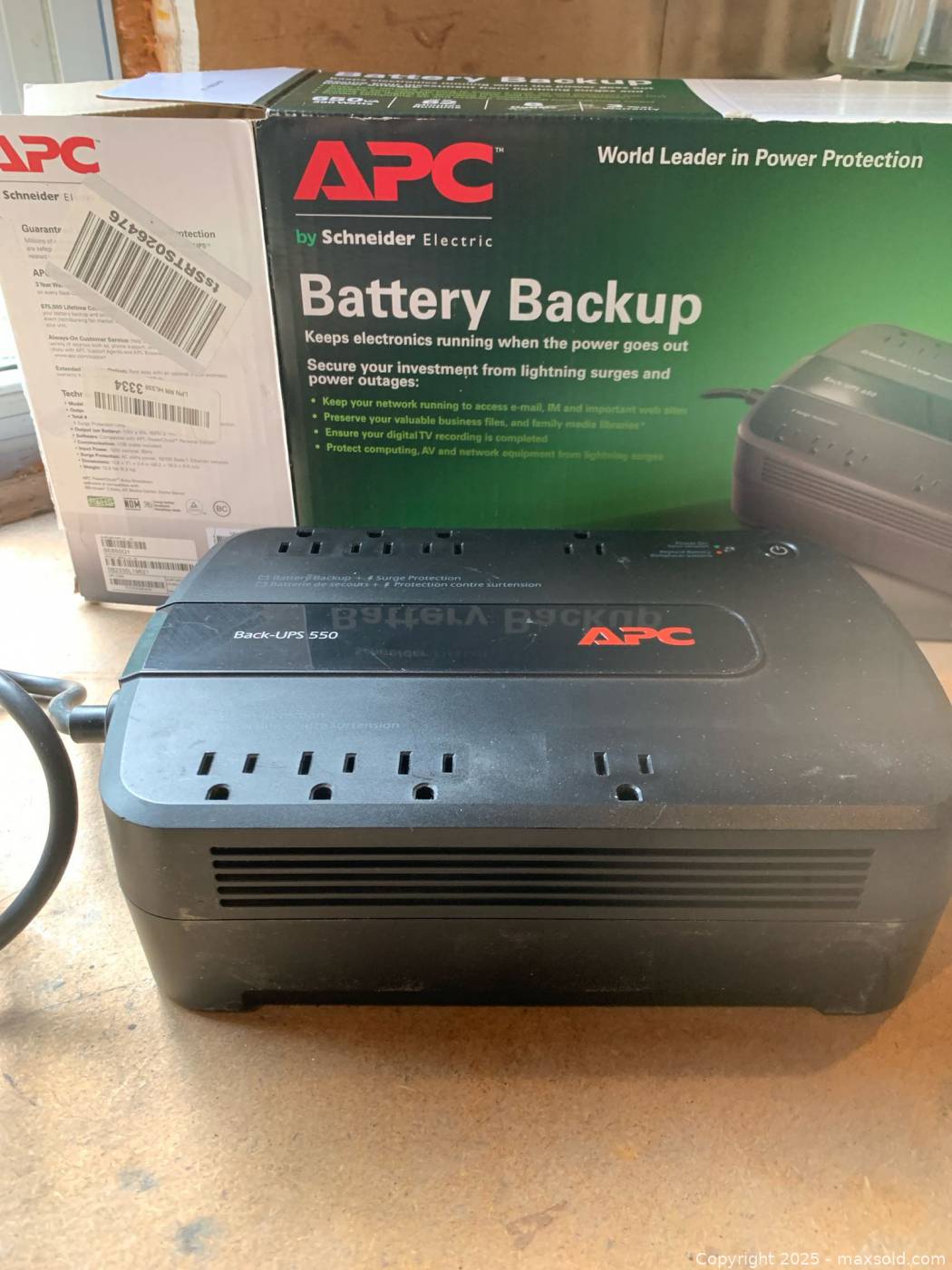 APC Back-UPS 550 Battery Backup UPS | Maxsold