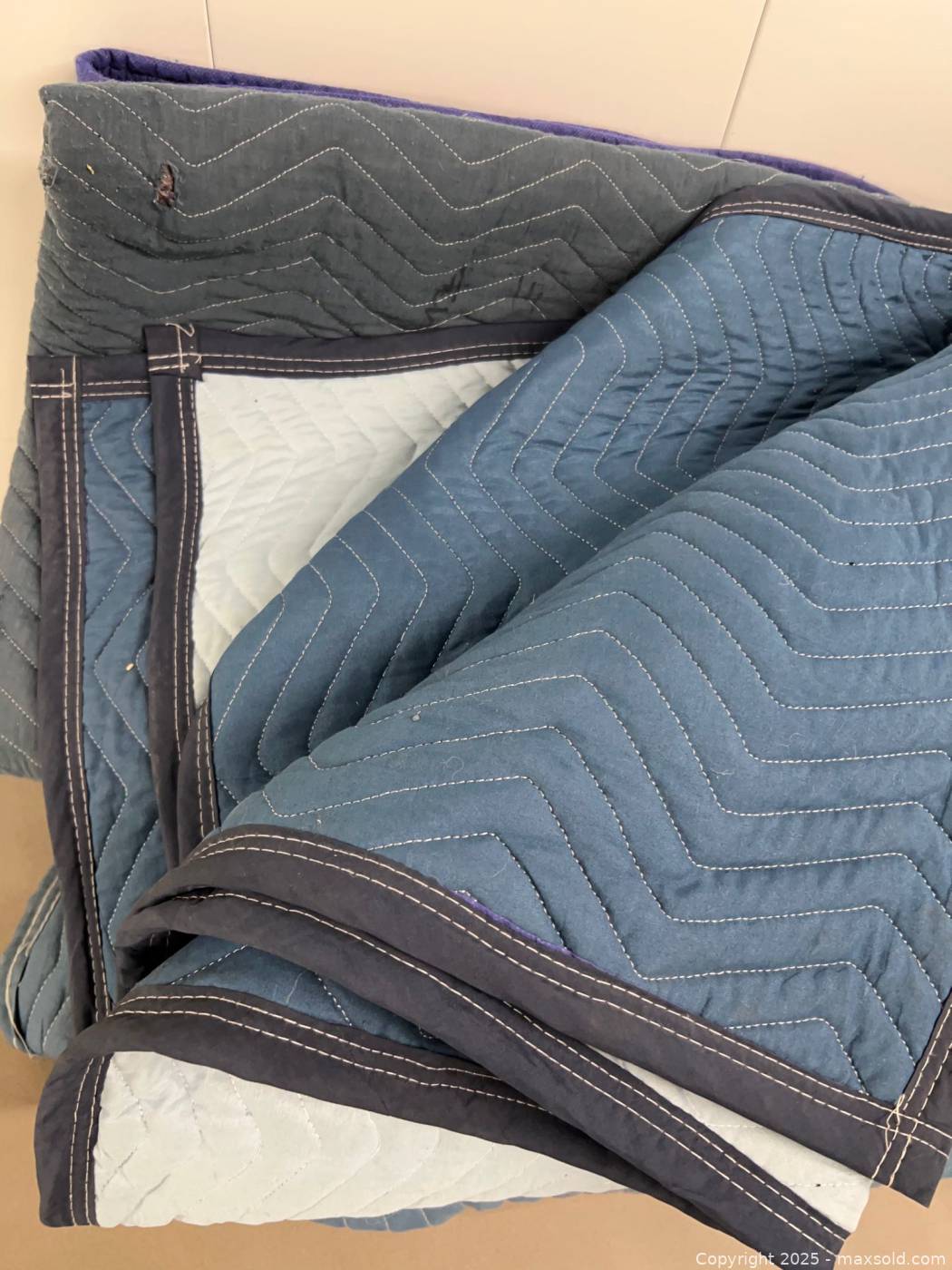 Moving Blankets 72" x 80", 8 Pieces | Maxsold