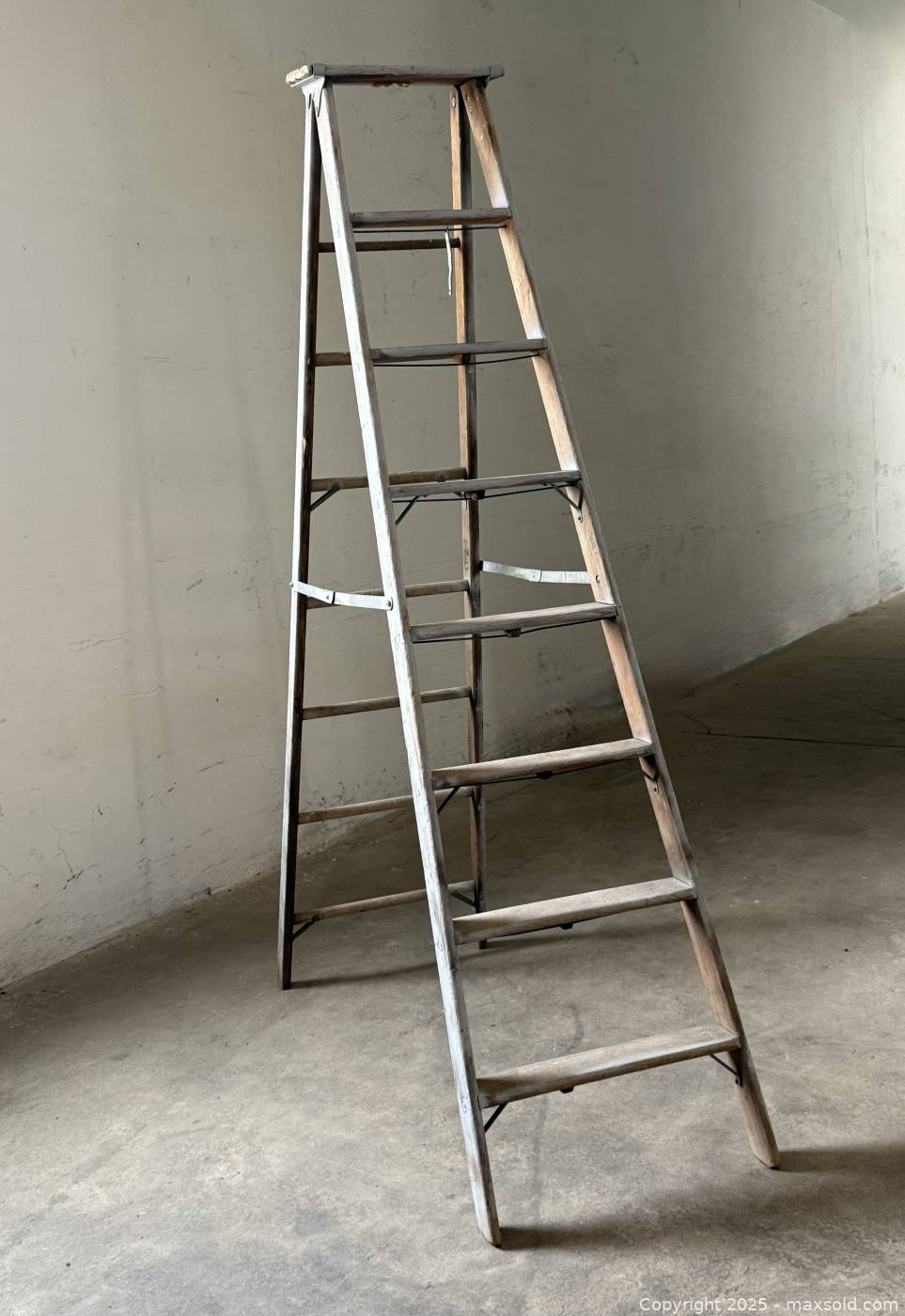 Wooden 8-Foot Step Ladder | Maxsold
