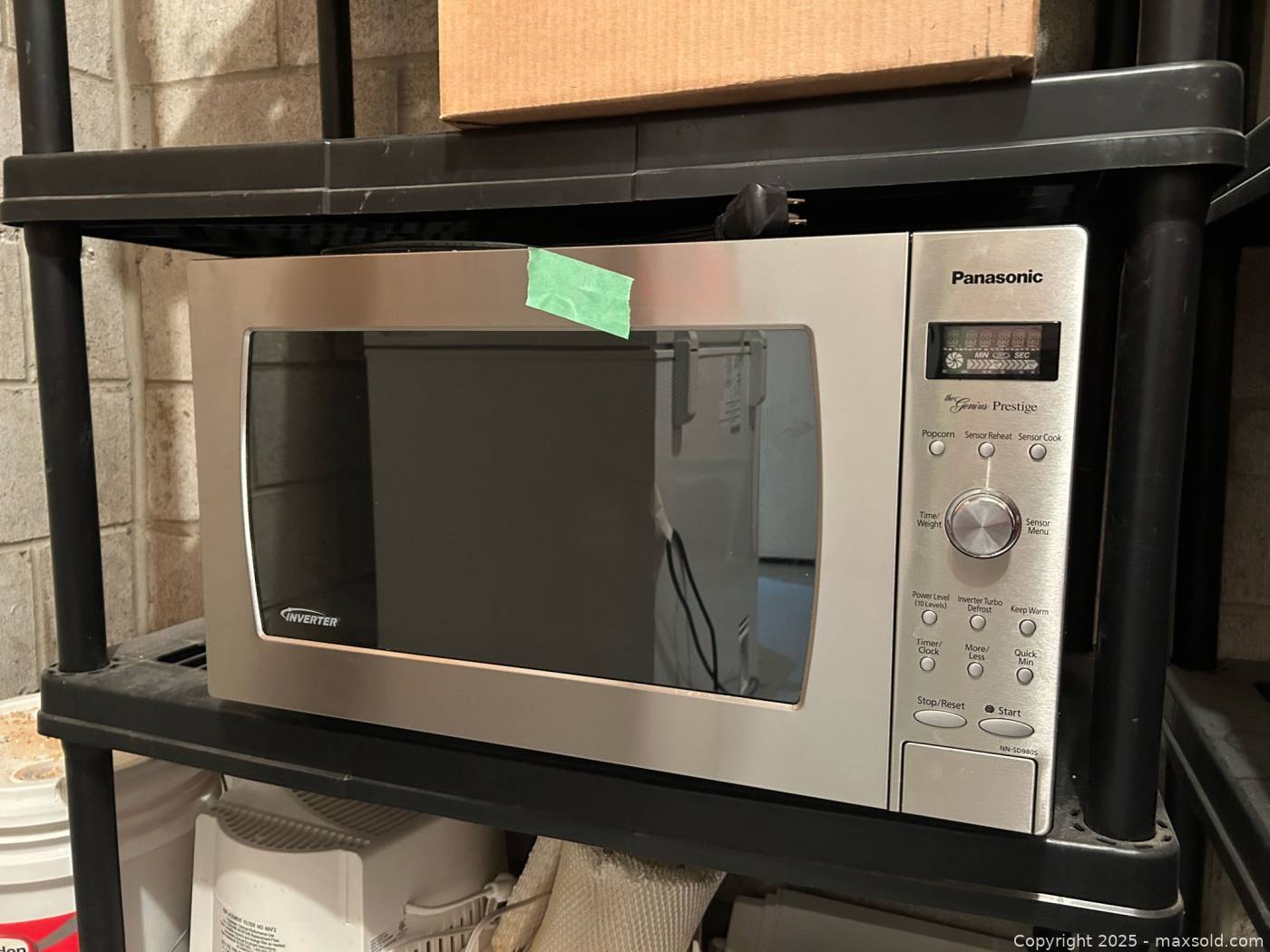Panasonic Genius Prestige Microwave | Maxsold