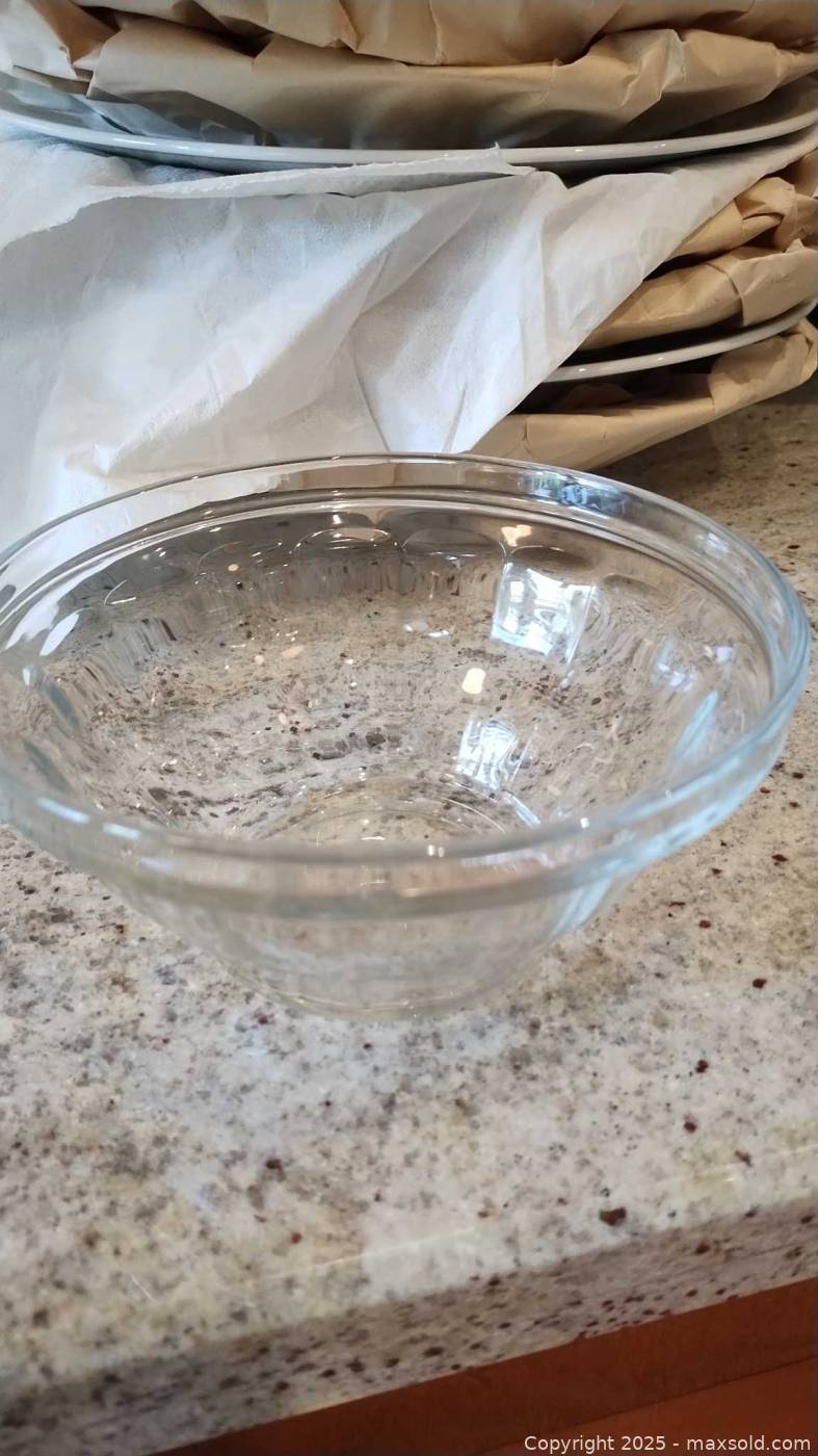 Pillivuyt porcelain dinner plates, clear glass mixing and prep bowls ...