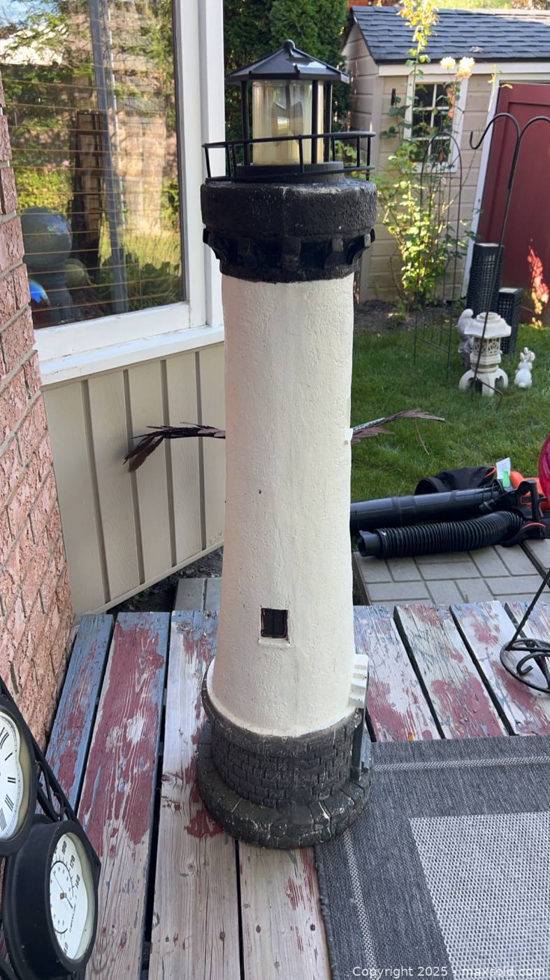48 in fiberglass lighthouse garden statue with lantern light | Maxsold