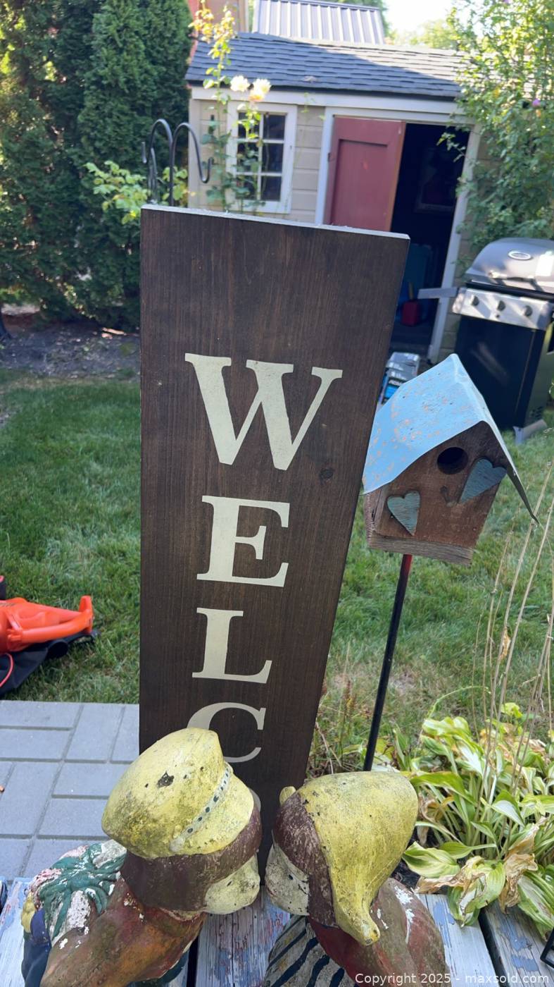 Wood Welcome Sign, Birdhouse Stake, Kissing Boy & Girl Statues | Maxsold