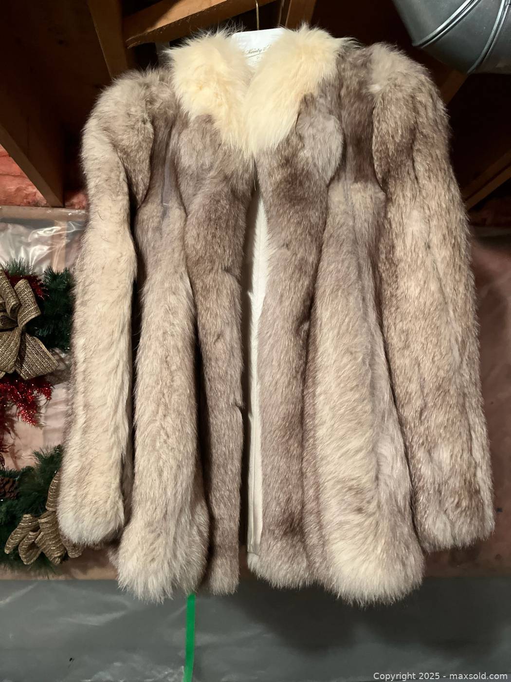 Western Custom Furs hip-length natural fur jacket S | Maxsold