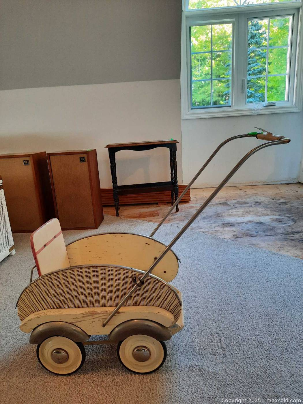 Vintage cream wood doll pram with pull handle | Maxsold