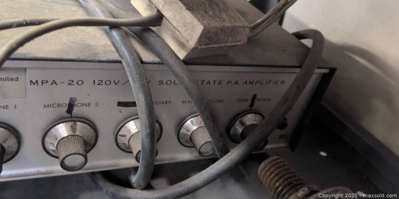 120V Solid State P.A. Amplifier | Maxsold
