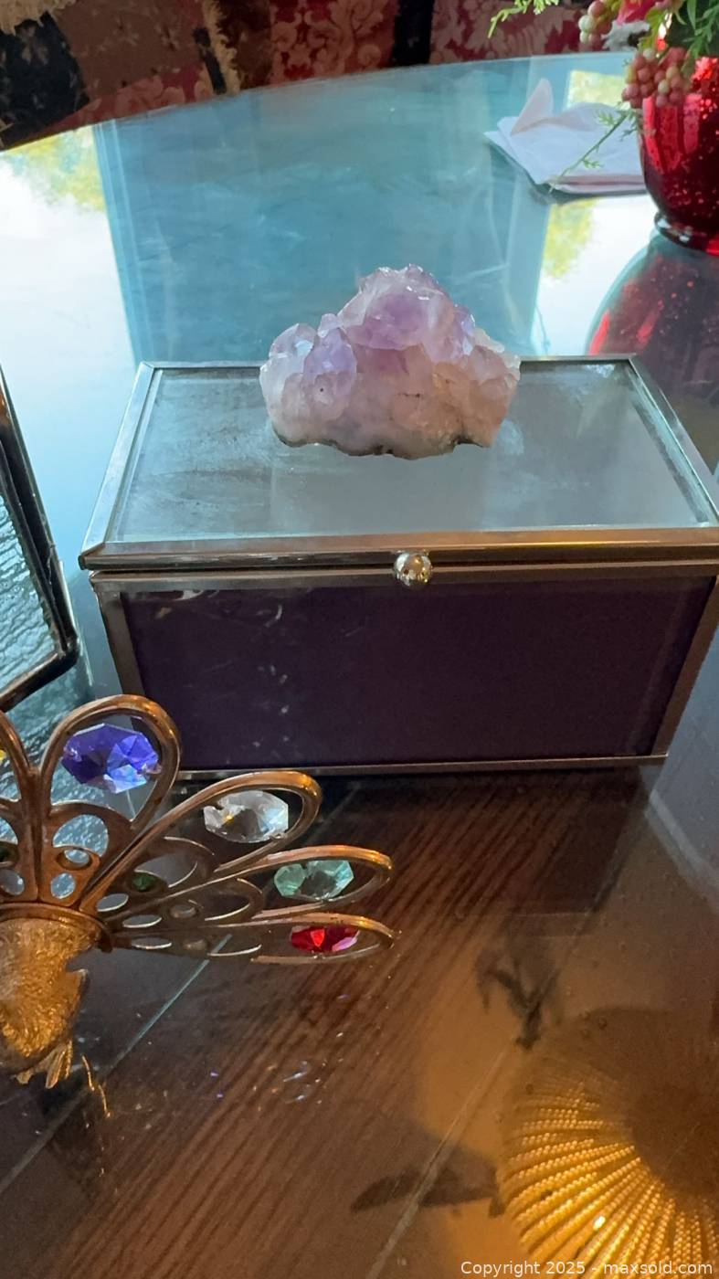 Mirrored trinket box with amethyst, stained-glass butterfly holder ...