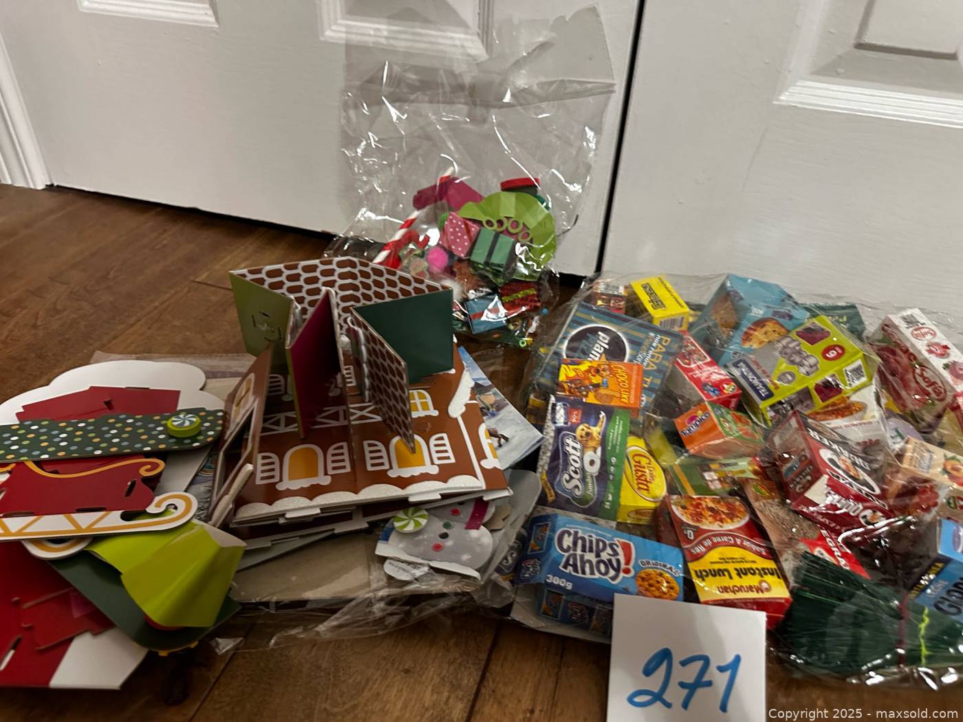 Mixed Miniature Grocery Boxes And Holiday Die-Cuts | Maxsold