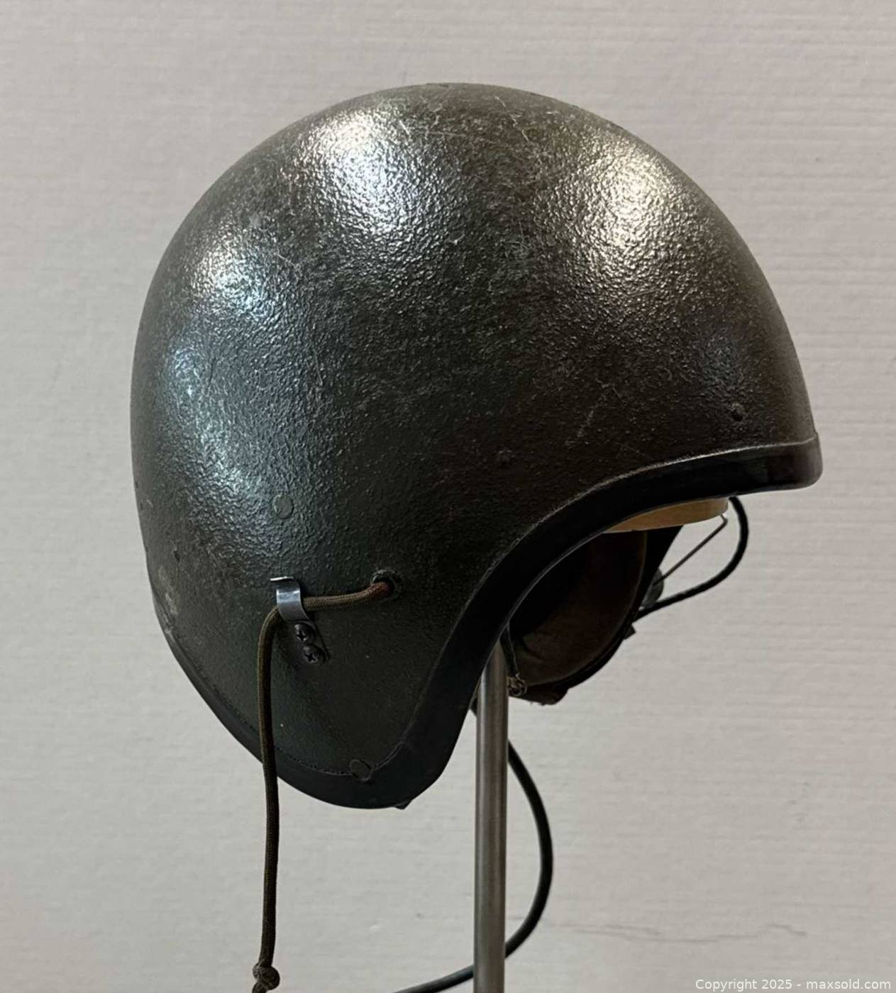 US CVC Kevlar Military Helmet | Maxsold