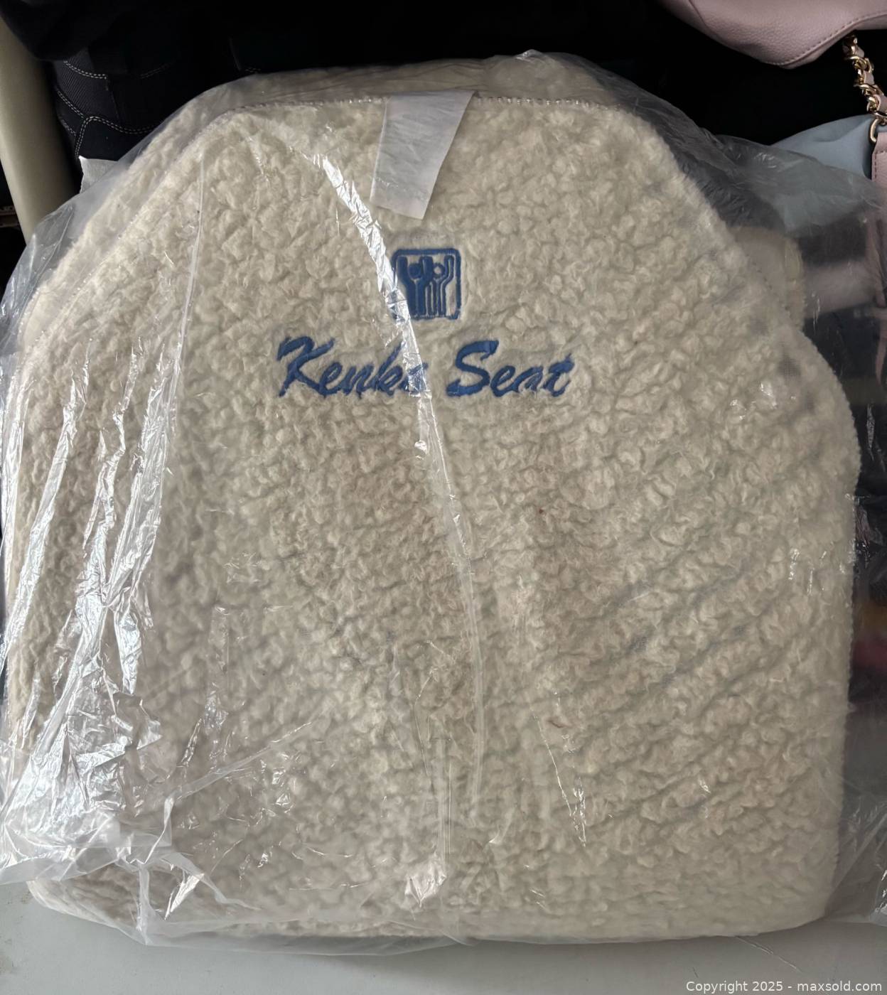 Pair of Nikken Kenko magnetic seat cushions | Maxsold