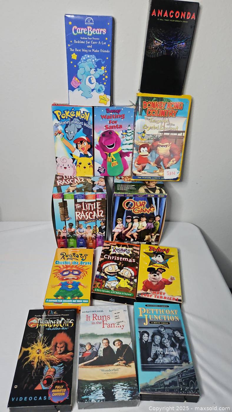 Assorted VHS tapes, approx. 18 | Maxsold