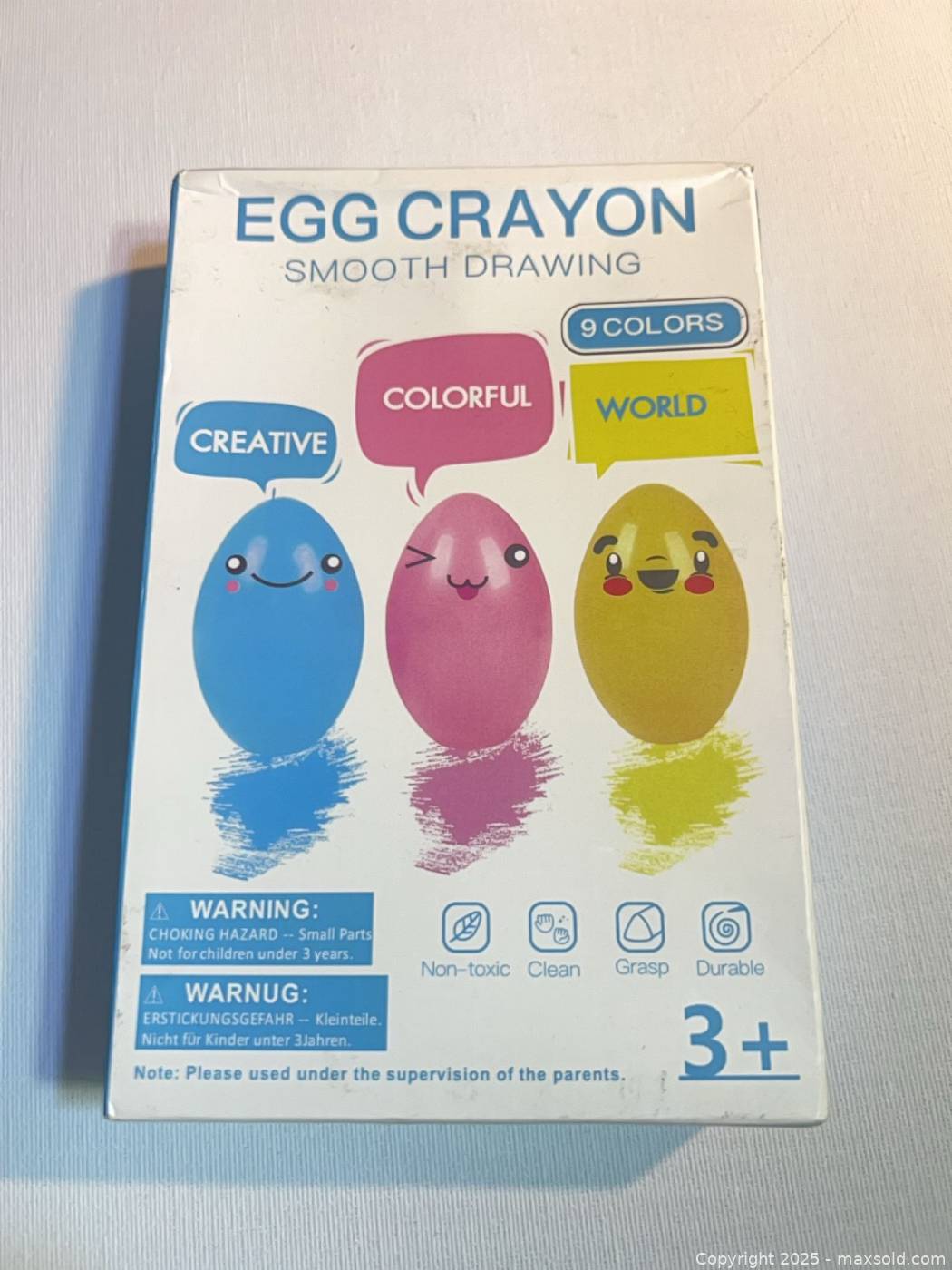 Box of 9 egg-shaped wax crayons | Maxsold