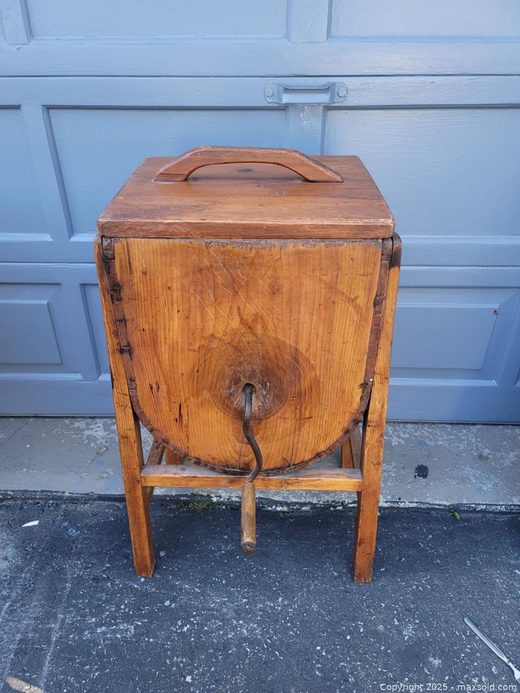 Antique M. Brown bentwood butter churn | Maxsold
