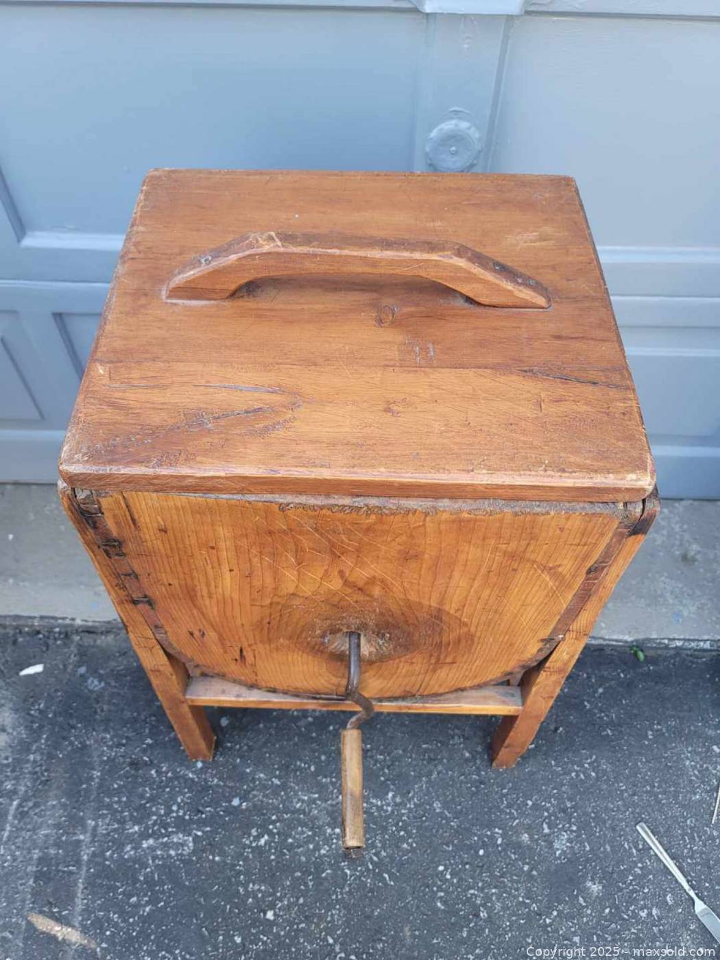 Antique M. Brown bentwood butter churn | Maxsold