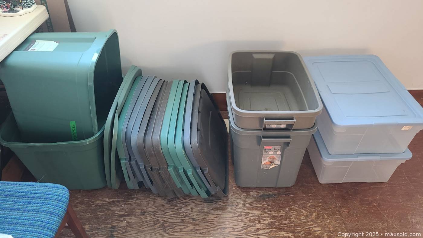 Plastic storage totes and lids | Maxsold