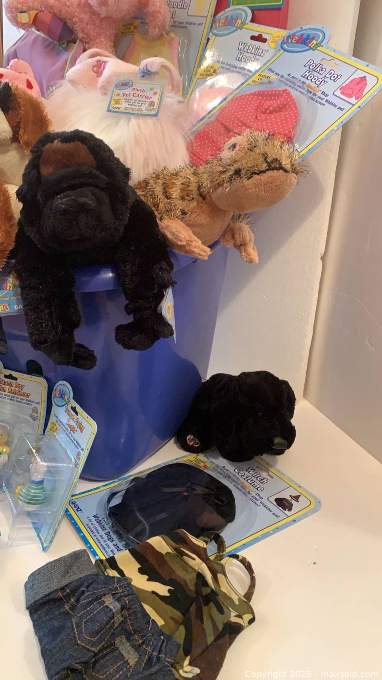 Webkinz plush, outfits, cards, figurines, Rubbermaid chest | Maxsold