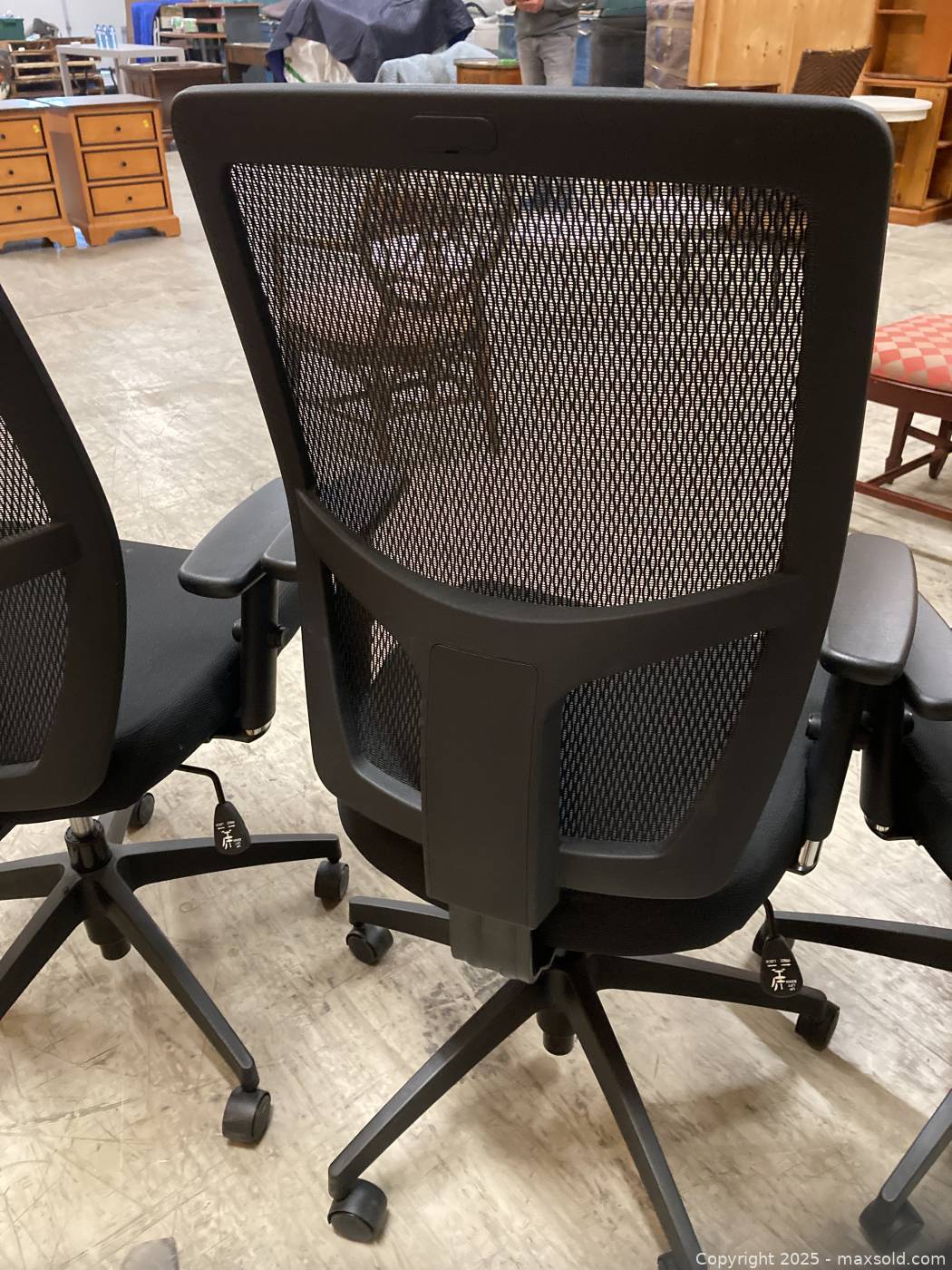 Set of 4 black mesh ergonomic office chairs | Maxsold