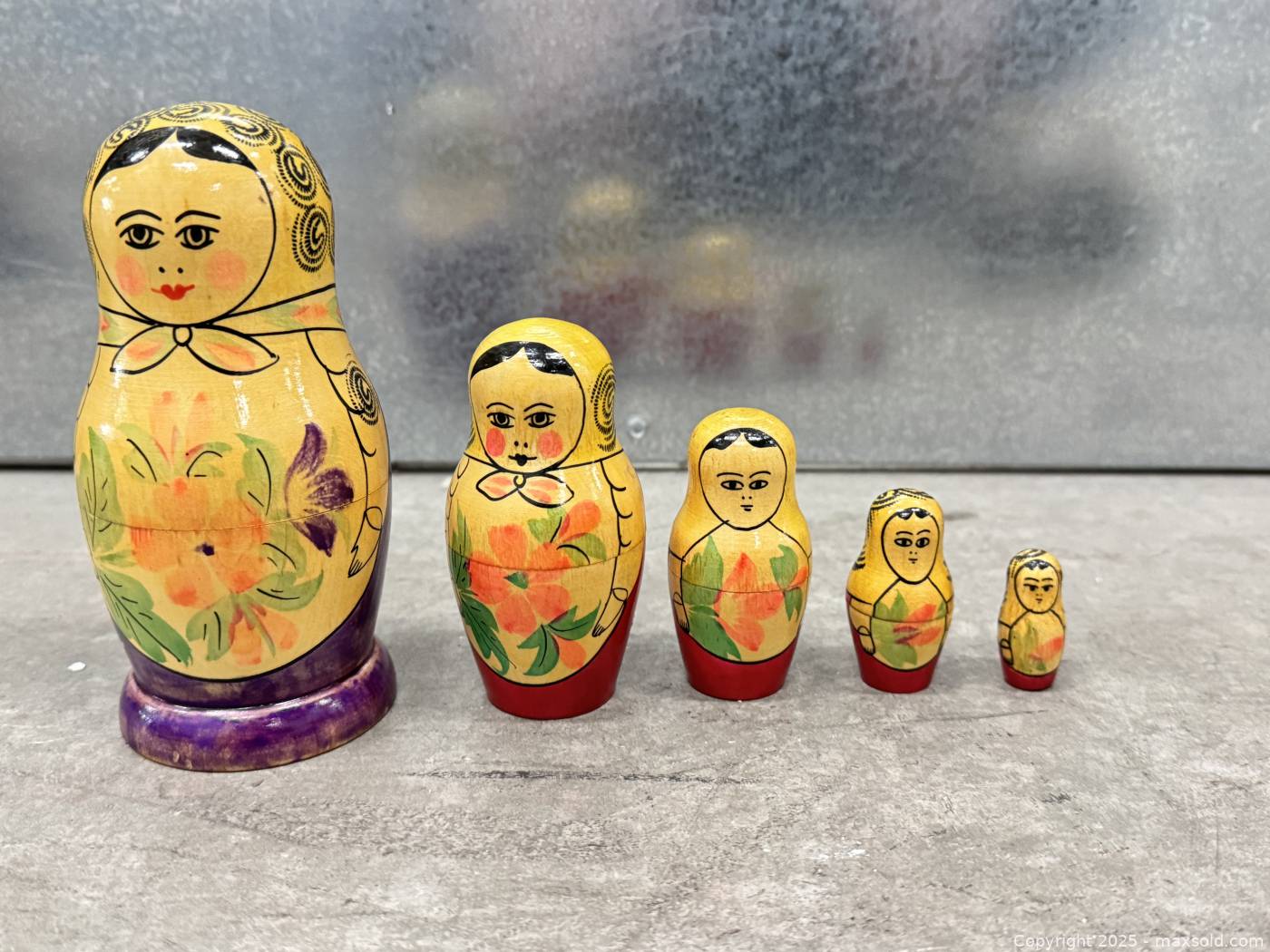 1969 Semyonov Matryoshka Nesting Dolls Set of 5 | Maxsold