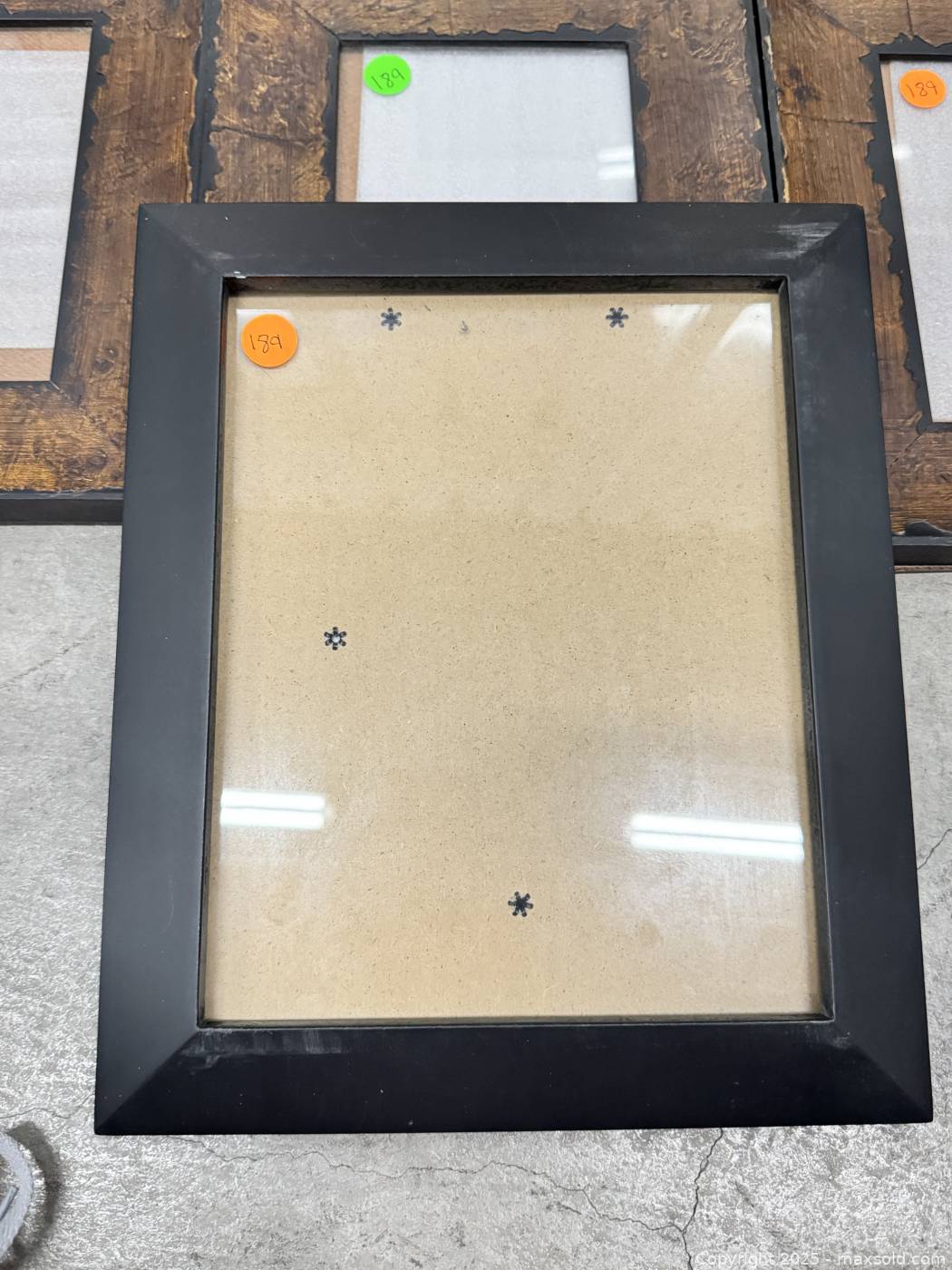 Assorted photo and picture frames 8pcs 11x14 to 4x6 | Maxsold