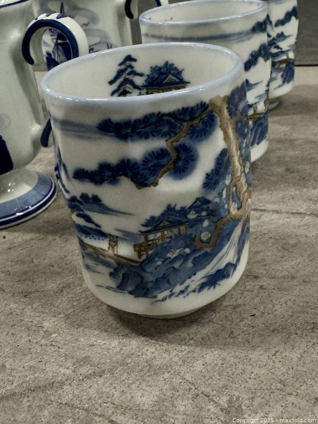 Blue and White Porcelain Mugs and Cups, 7pcs | Maxsold