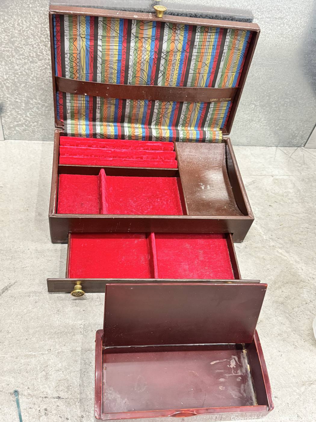 Lord Buxton jewelry case & red lacquer inlay box | Maxsold