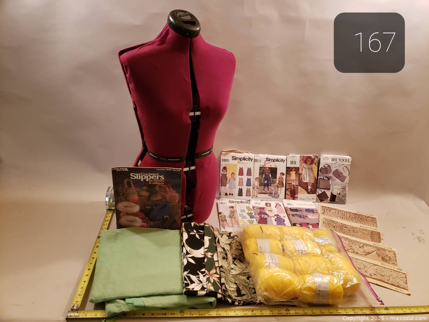 Dress Form, Patterns, Yarn & Frames | Maxsold