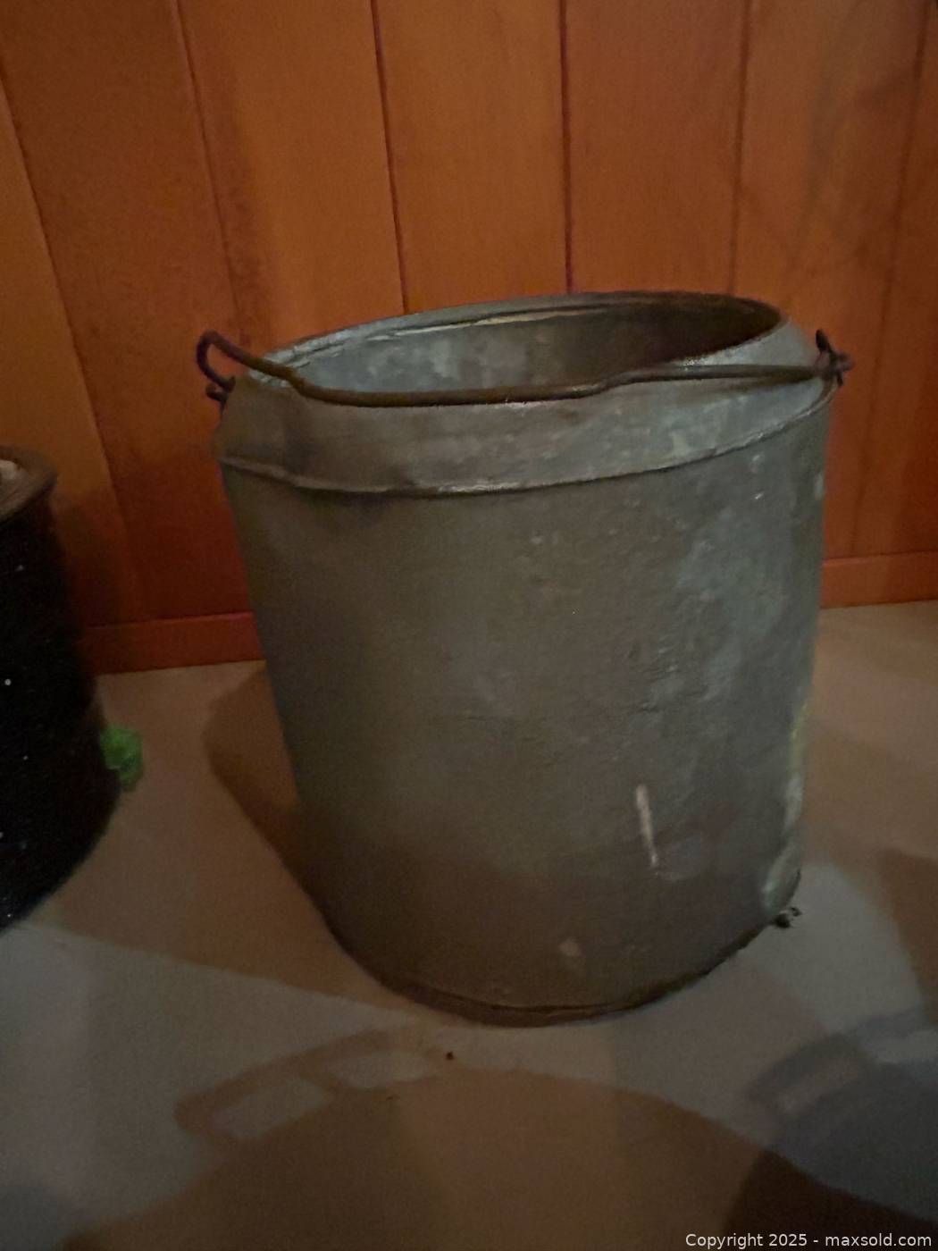 Graniteware Canning Pot, Glass Carboy, Galvanized Bucket | Maxsold