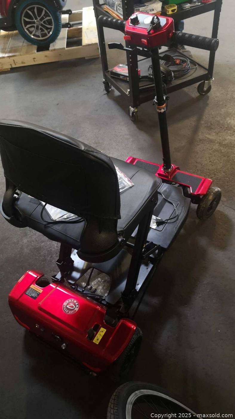 Daymak Compact 4-Wheel Mobility Scooter | Maxsold