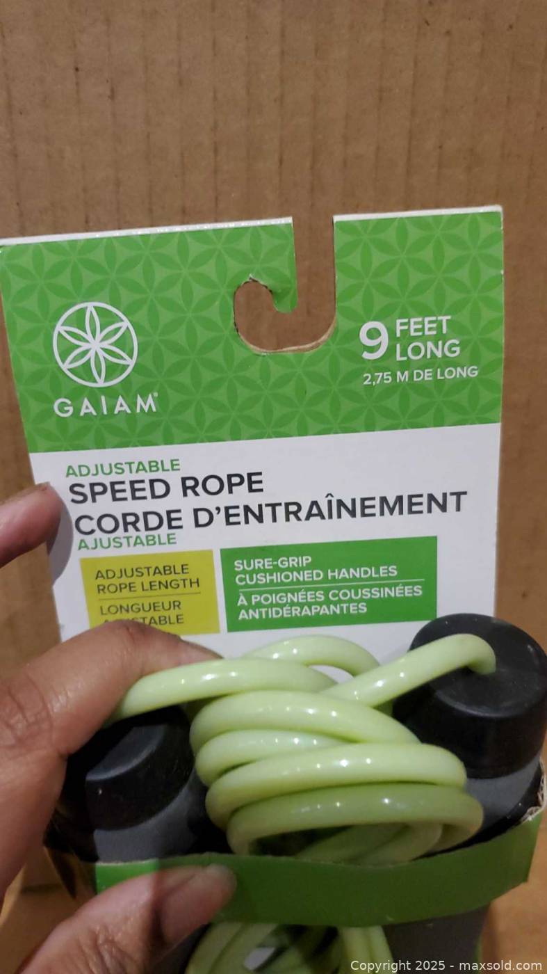 Gaiam Adjustable 9ft Speed Jump Rope | Maxsold