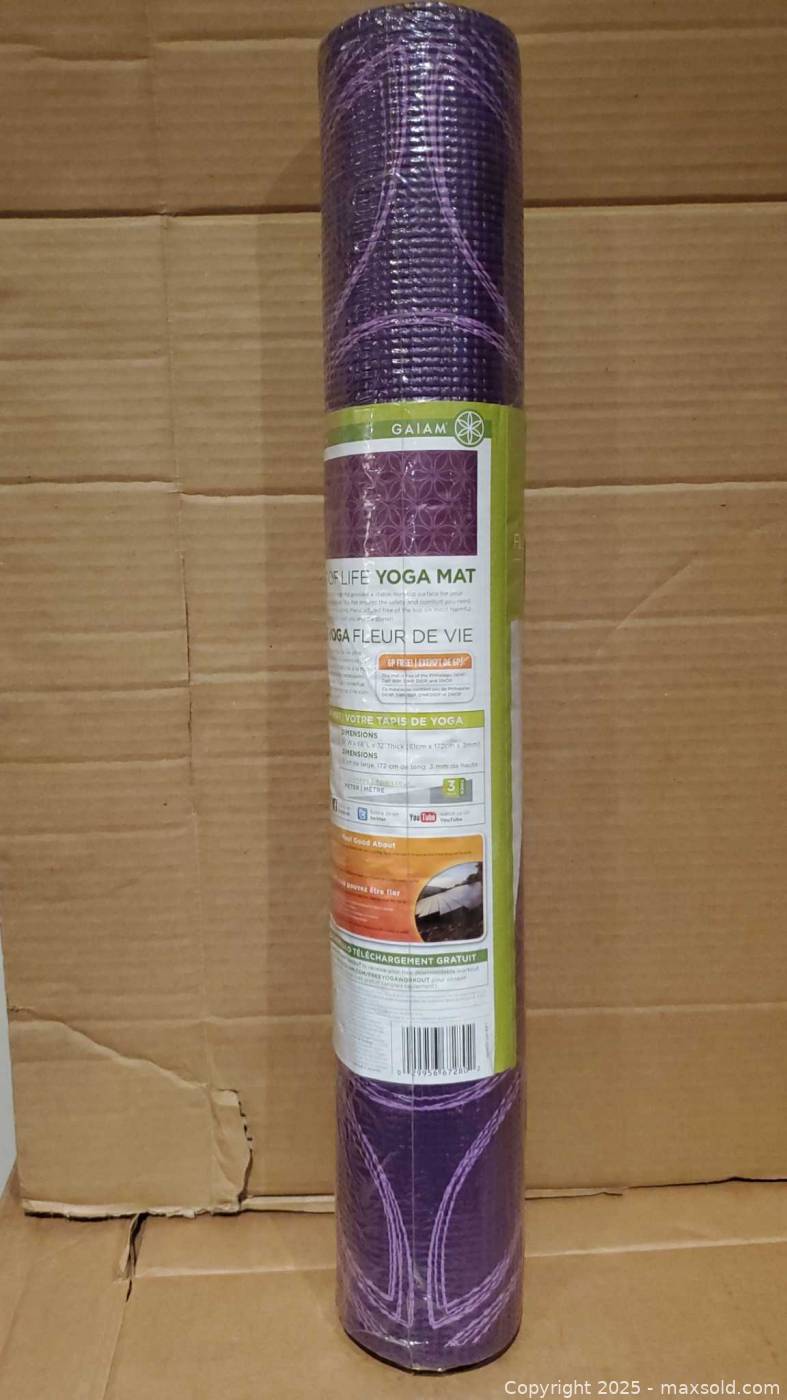 Gaiam Purple Flower of Life Yoga Mat 68x24 3 mm | Maxsold