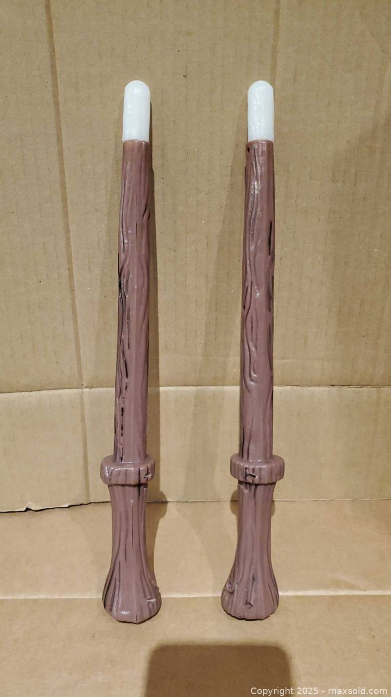Harry Potter Deluxe Plastic Wands 14 Inch, 2 | Maxsold