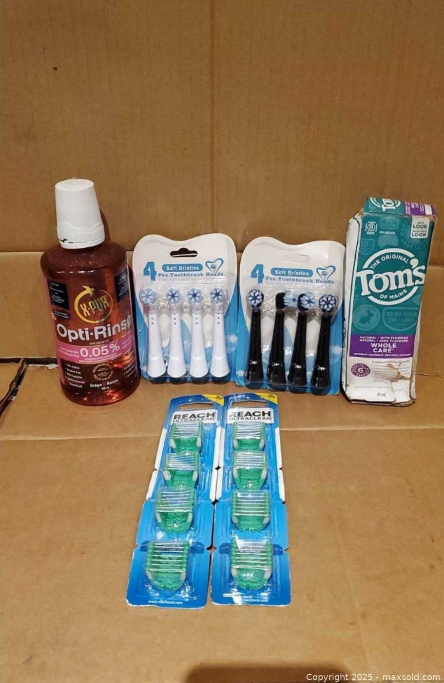 Oral care bundle: mouthwash, brush heads, toothpaste, flosser refills ...