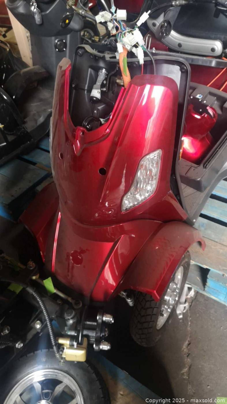 Two Daymak 4-wheel mobility scooters for parts | Maxsold