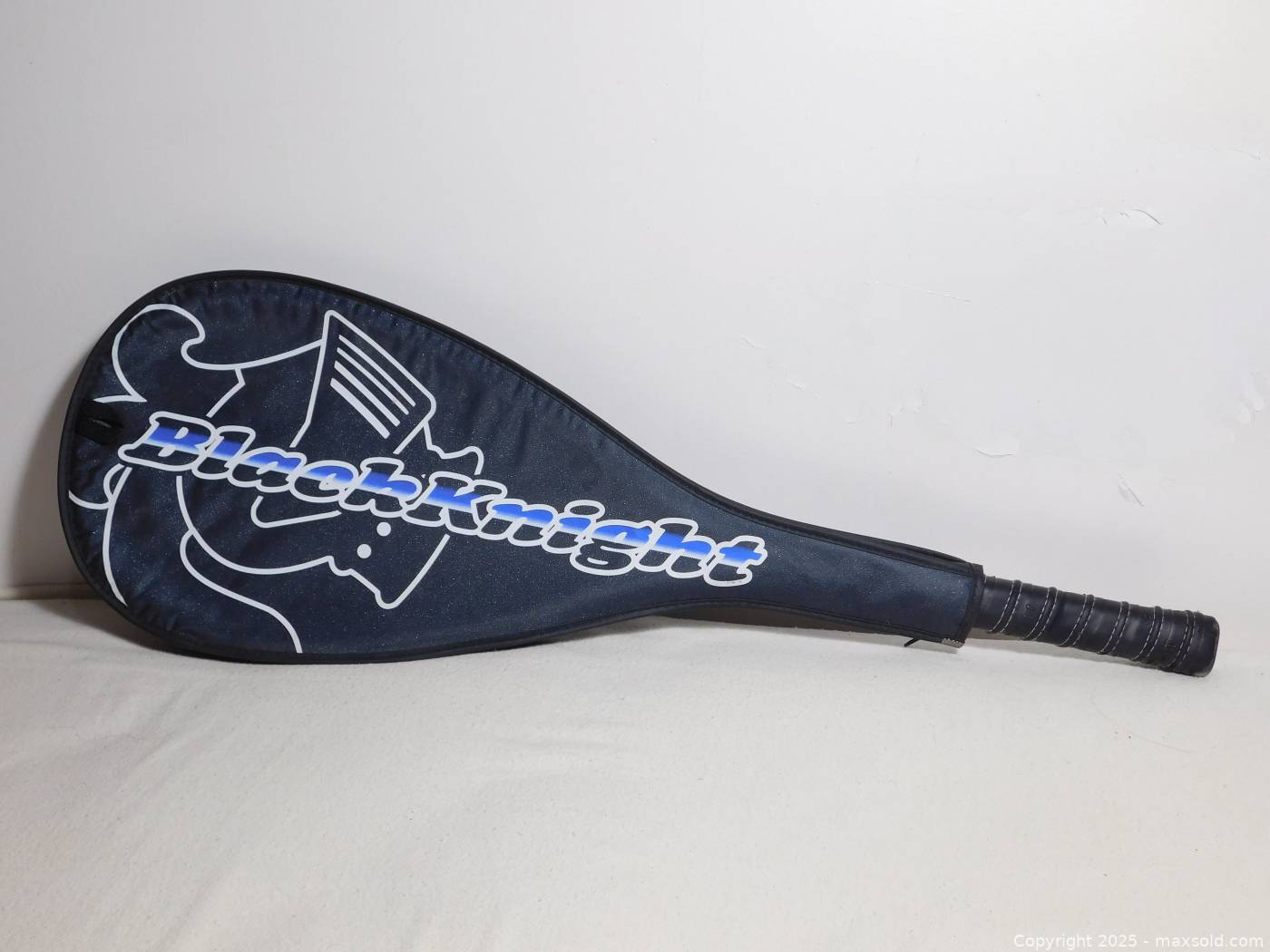 Black Knight Excel 30 squash racket with case | Maxsold