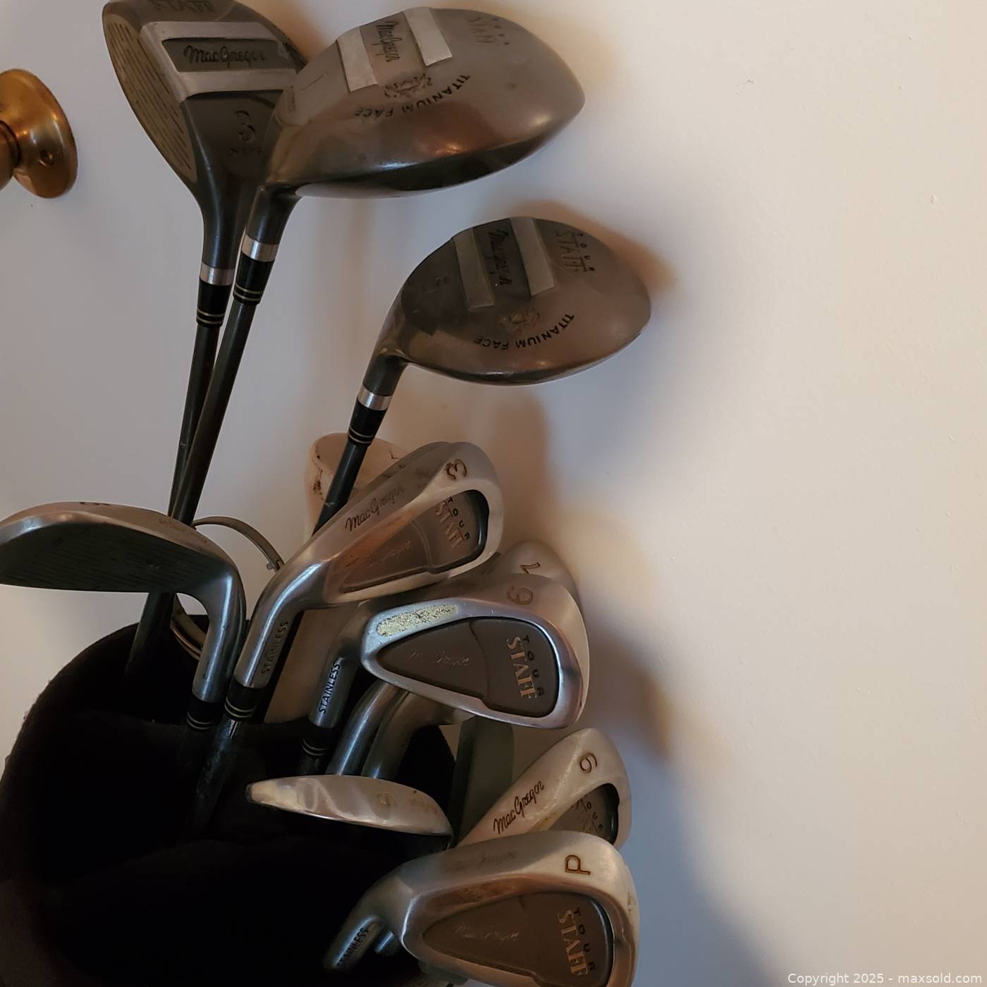 MacGregor Tour Staff golf club set with bag | Maxsold