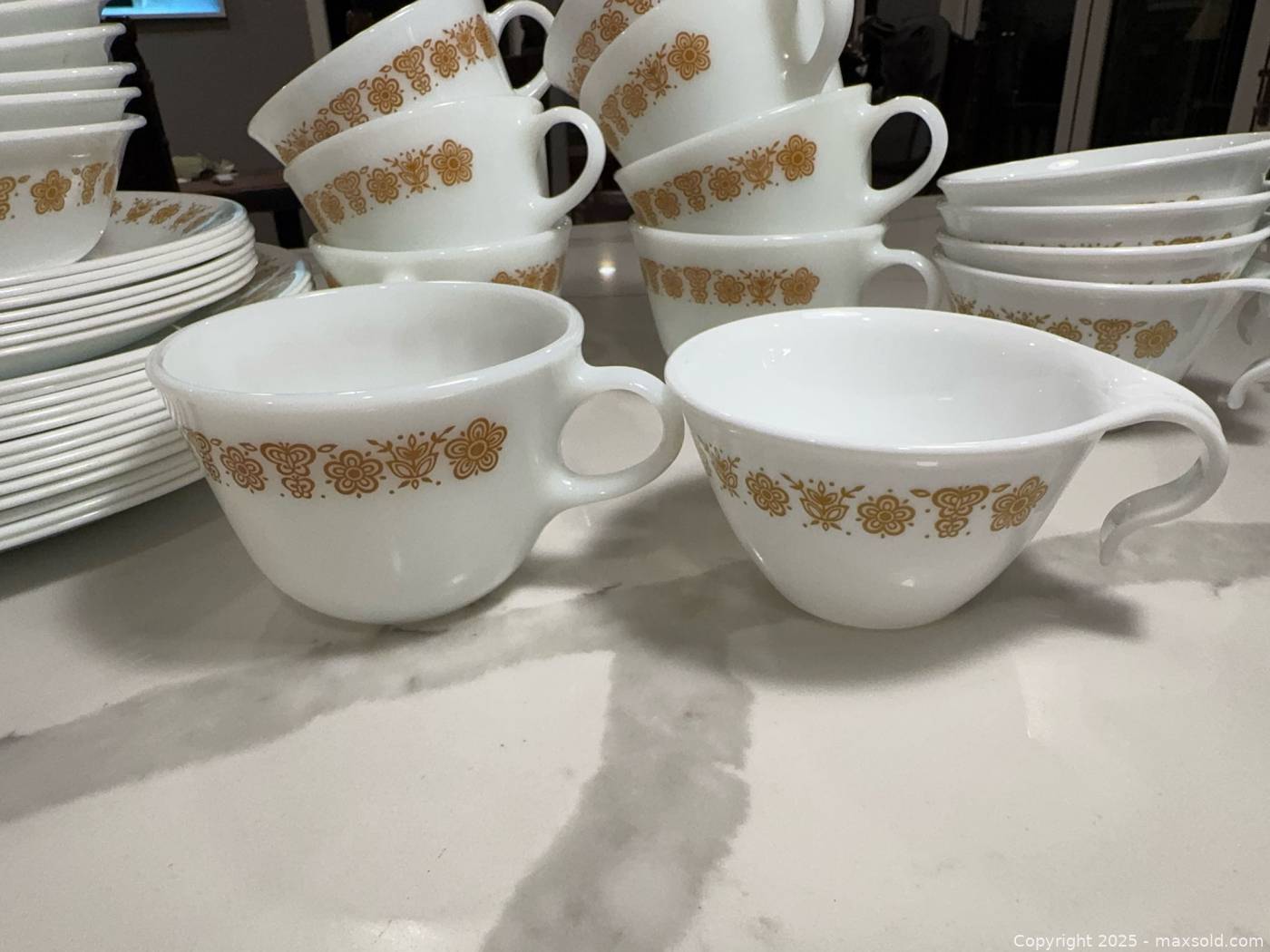 Corelle Butterfly Gold dinnerware 54-piece set | Maxsold