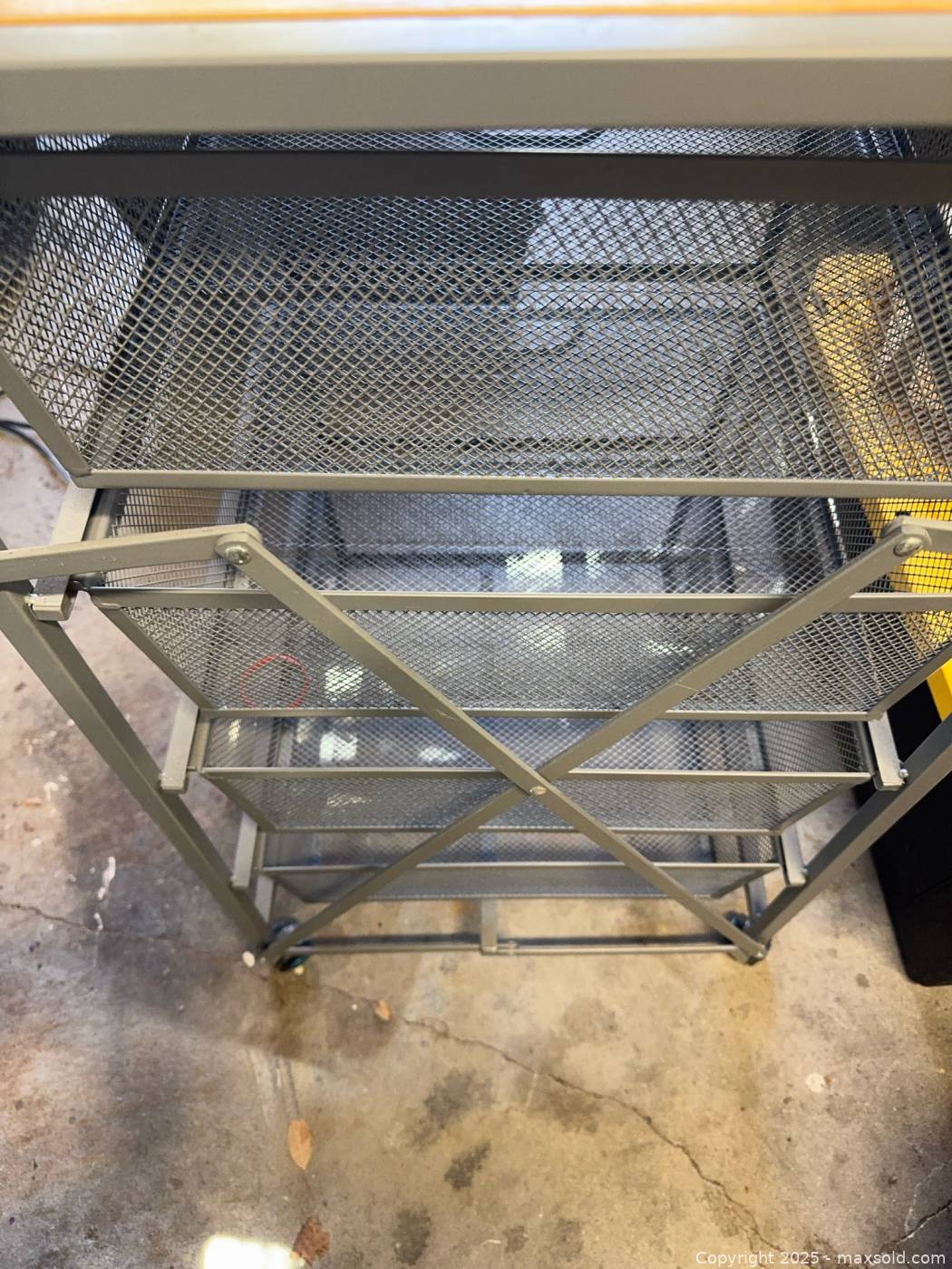 Origami rolling metal cart with four drawers | Maxsold