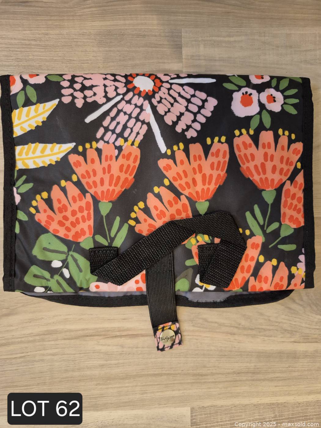 Thirty-One hanging travel organizer | Maxsold