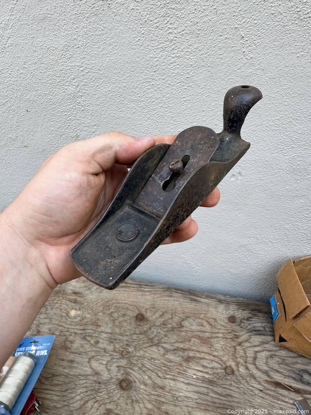 USA made squirrel tail hand plane | Maxsold