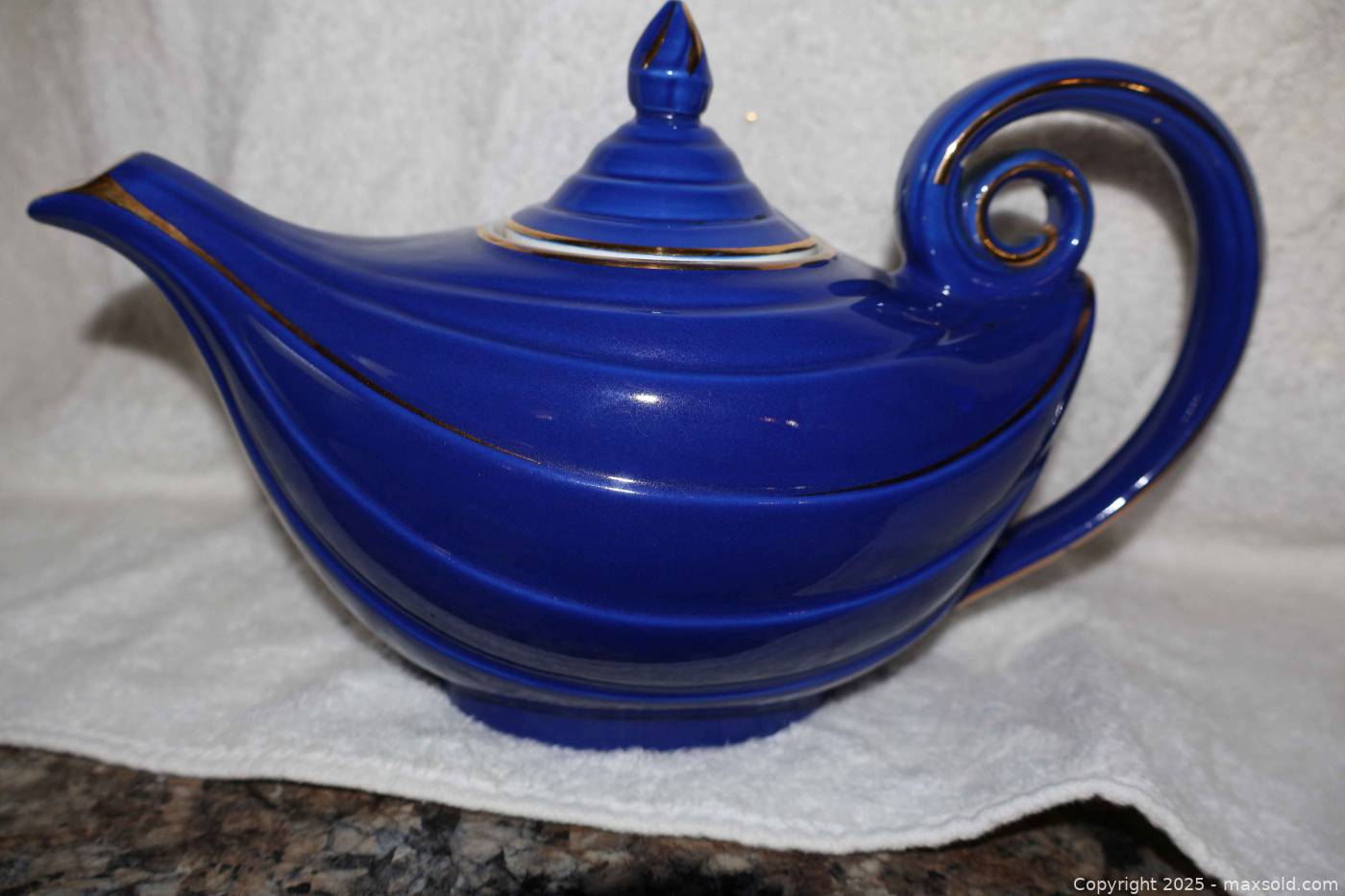 Old Hall Aladdin Lamp Teapot | Maxsold
