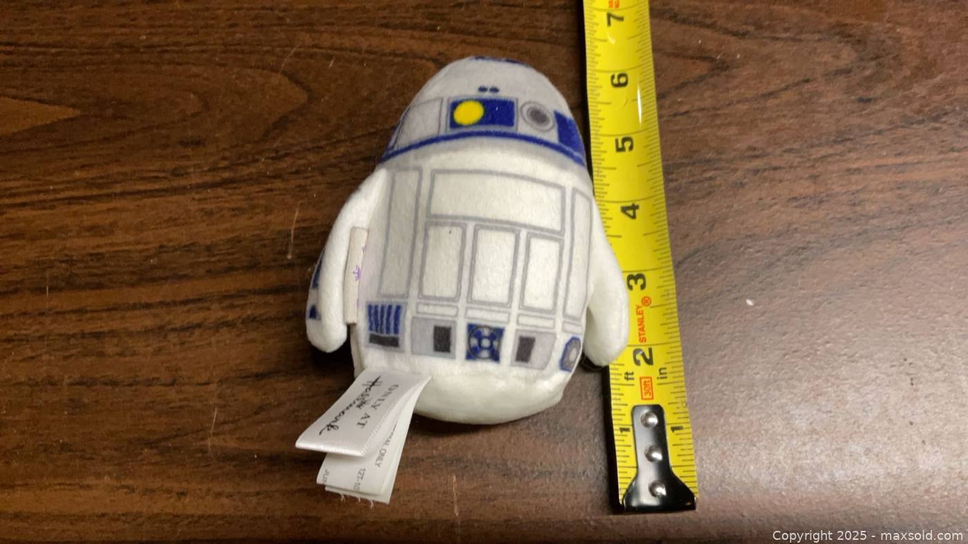 Hallmark R2-D2 plush 5 in | Maxsold