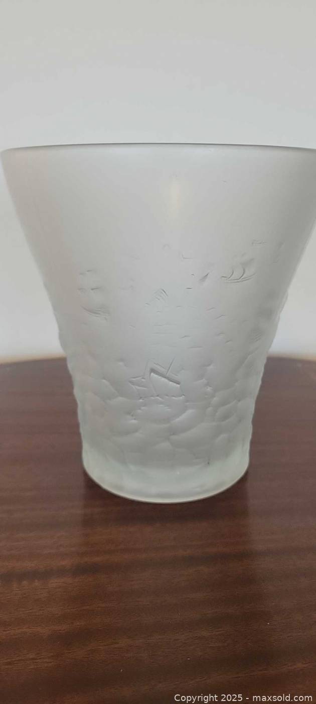 Antique Borolac frosted glass vase | Maxsold