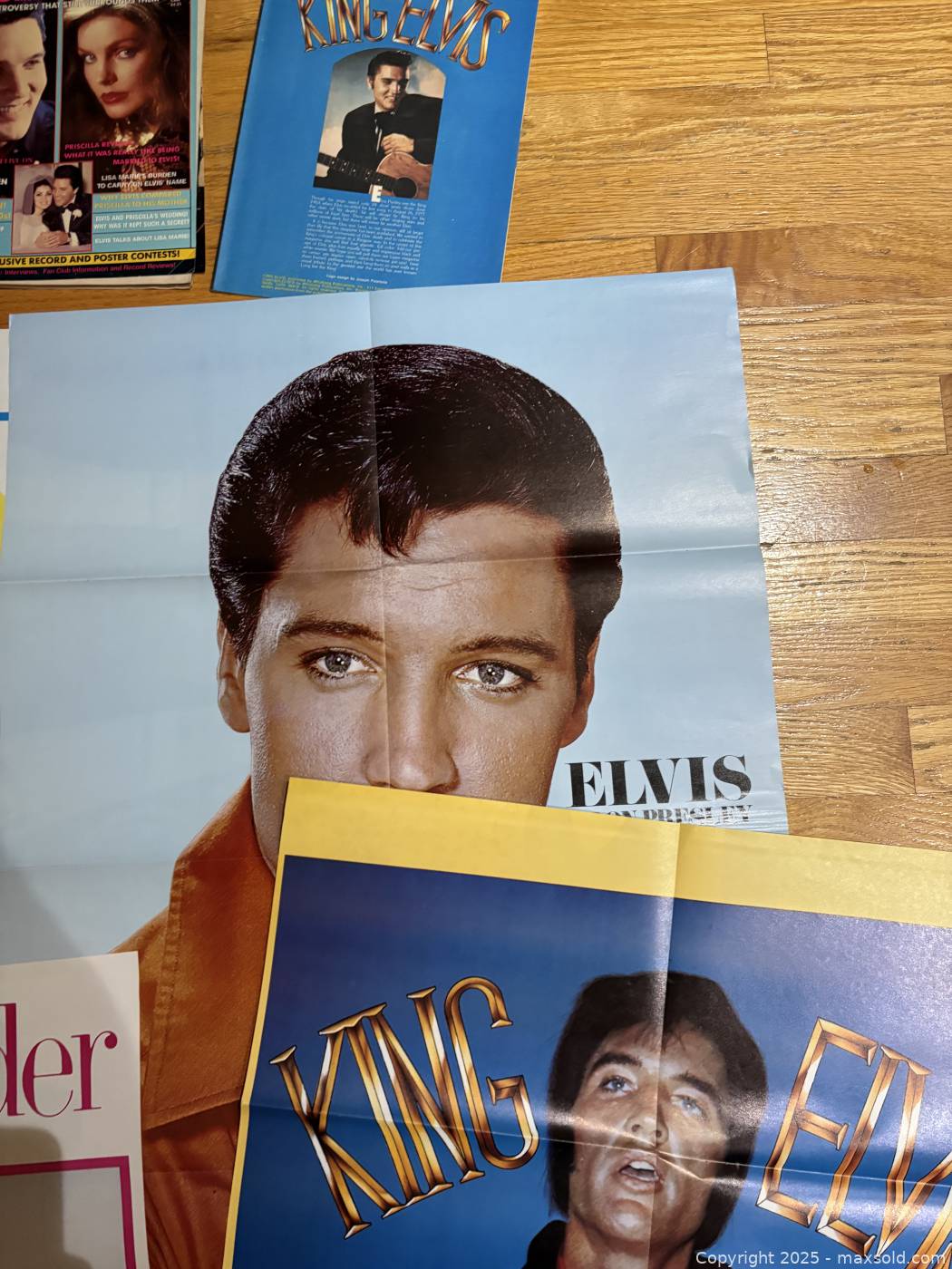 Elvis Presley posters, magazines, 45s | Maxsold