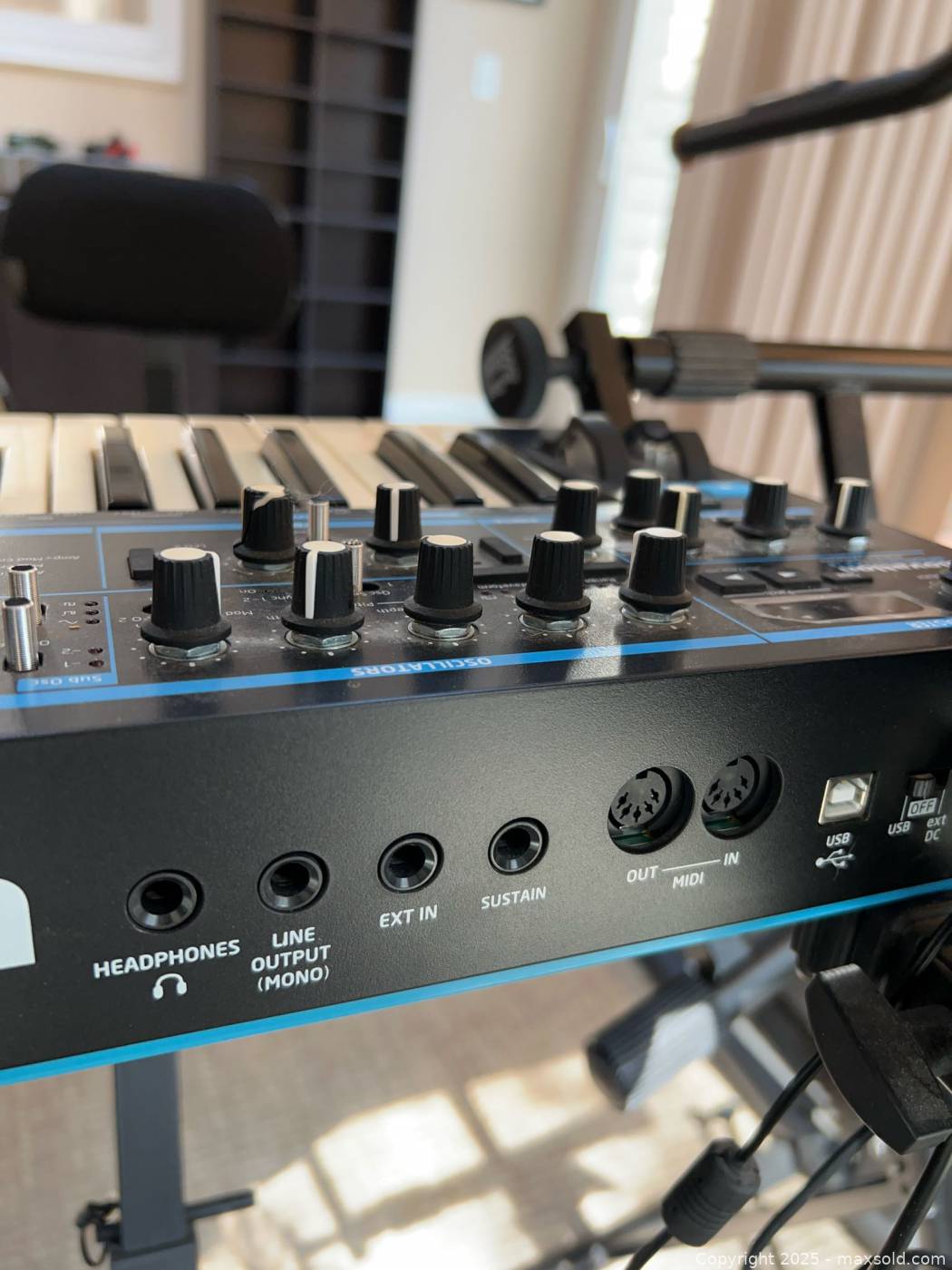 Novation Bass Station II Synthesizer | Maxsold