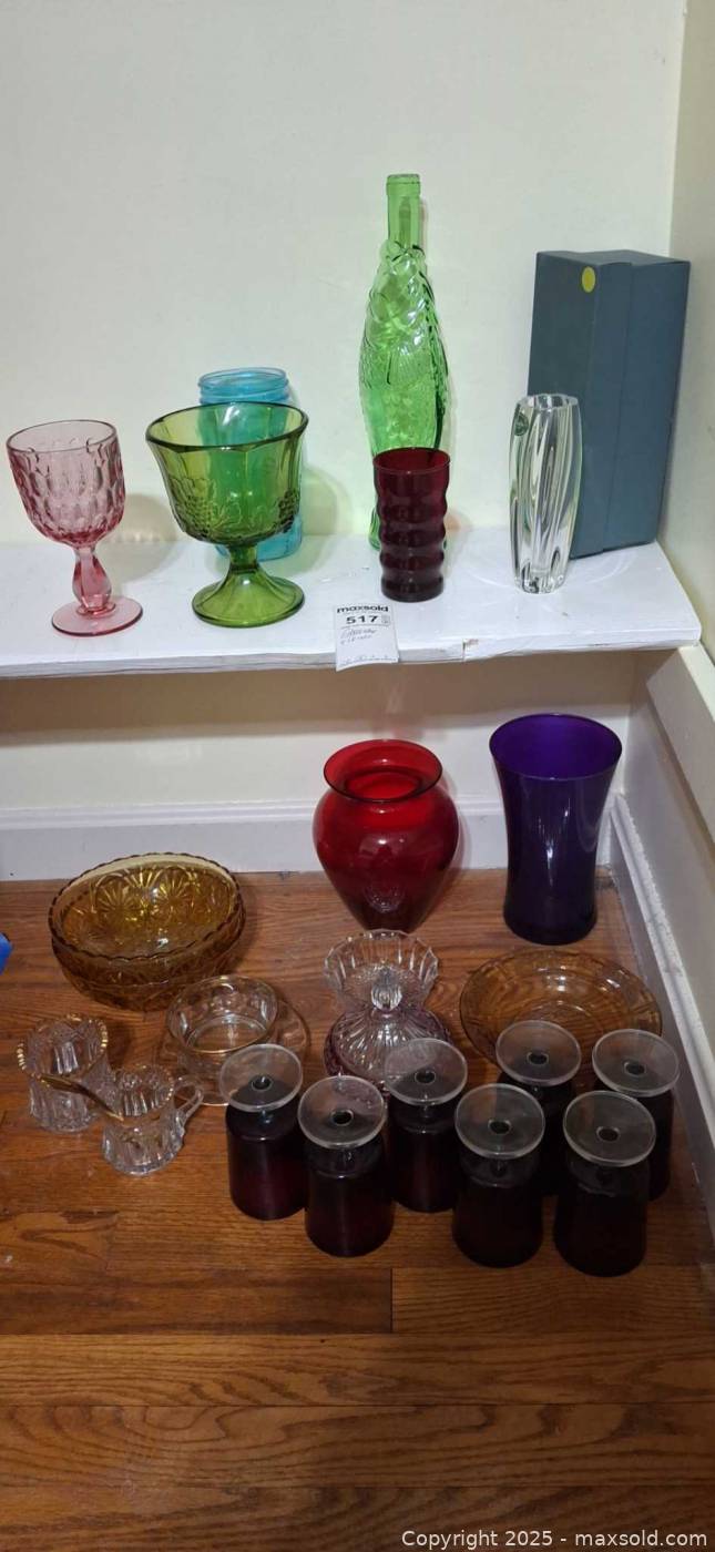Lenox crystal vase with box and colored glassware | Maxsold