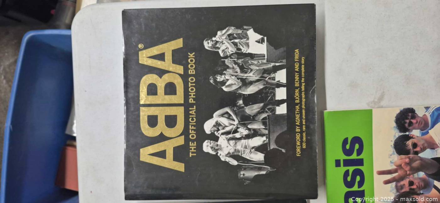 Paul McCartney, ABBA & Oasis music books | Maxsold