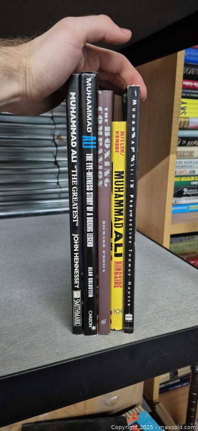 Lot of 5 Muhammad Ali & boxing books | Maxsold