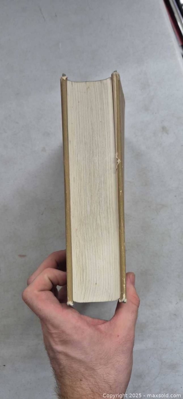 Plato: The Collected Dialogues hardcover | Maxsold