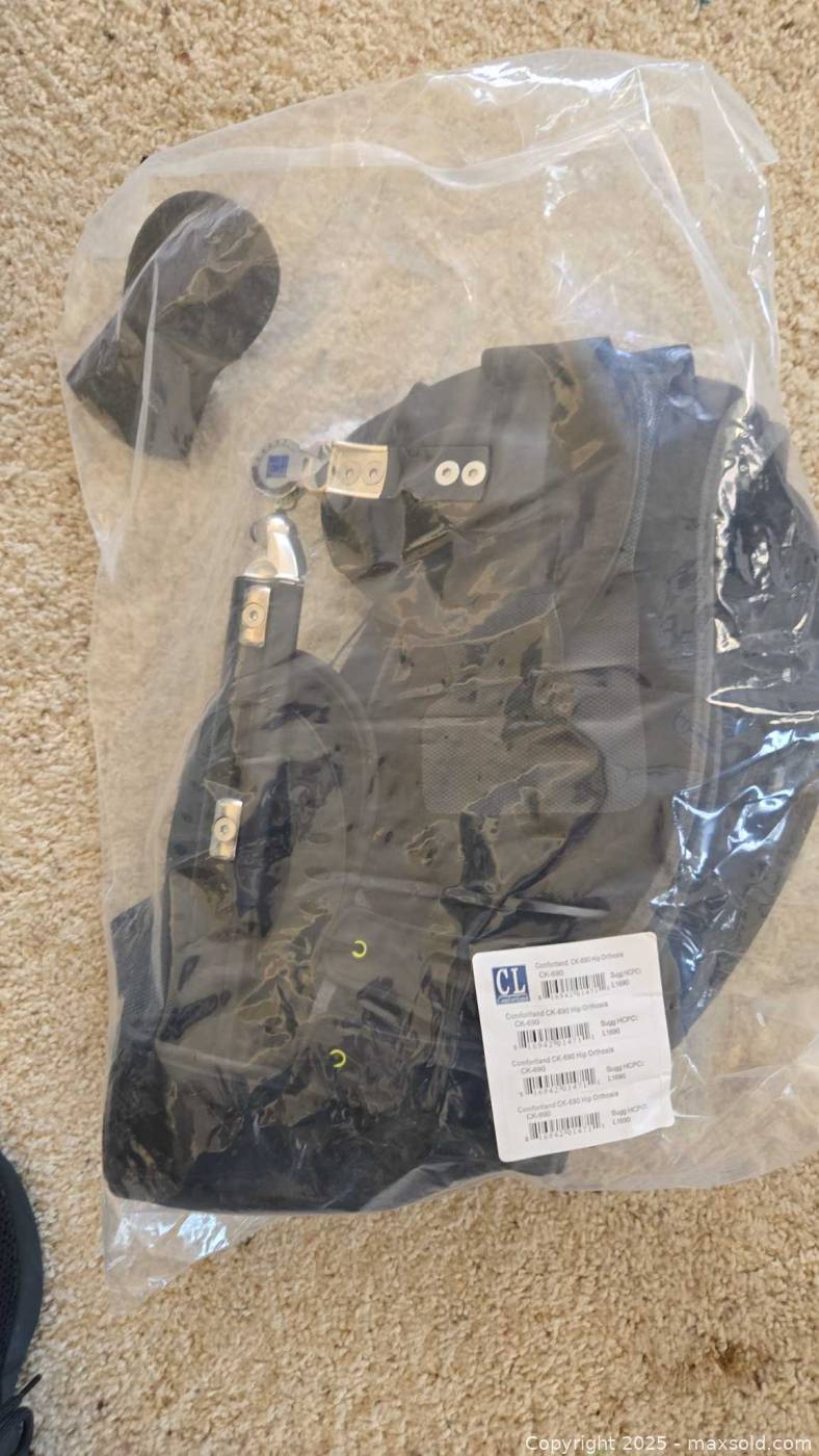 Comfortland CK-690 hip orthosis, walker, nebulizer, heated throw ...